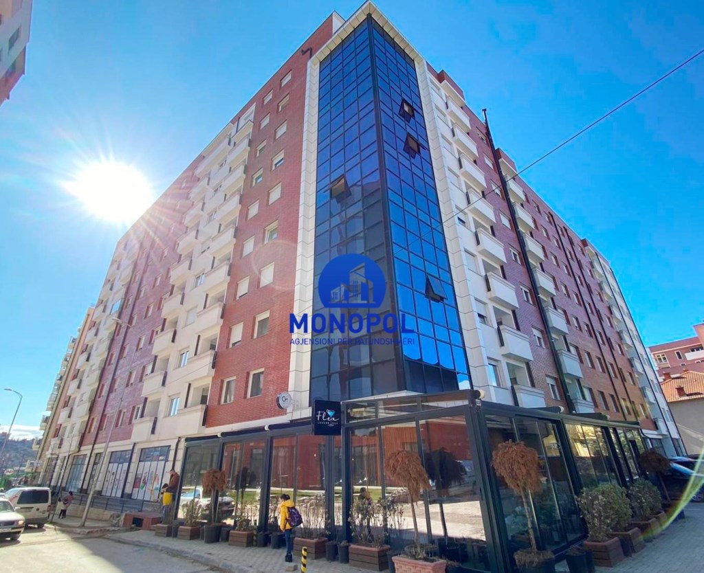 SHITET Banesa në Lagjen e Spitalit, Objekti Vëllezërit Asllani